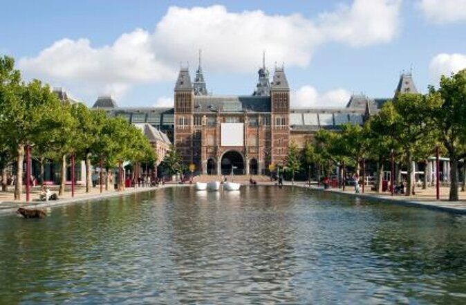Rijksmuseum Amsterdam and Canal Cruise with Snackbox - Key Points