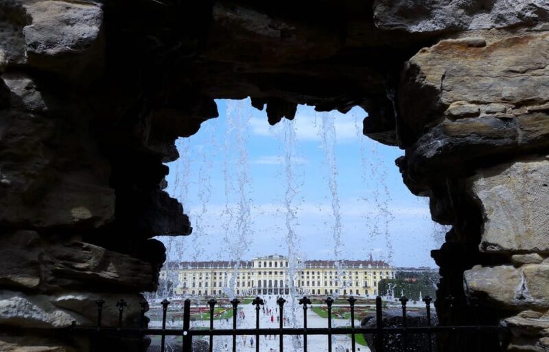 Ringstrasse,Hofburg&more Tours by public transport & walking - Who Will Love This Tour?