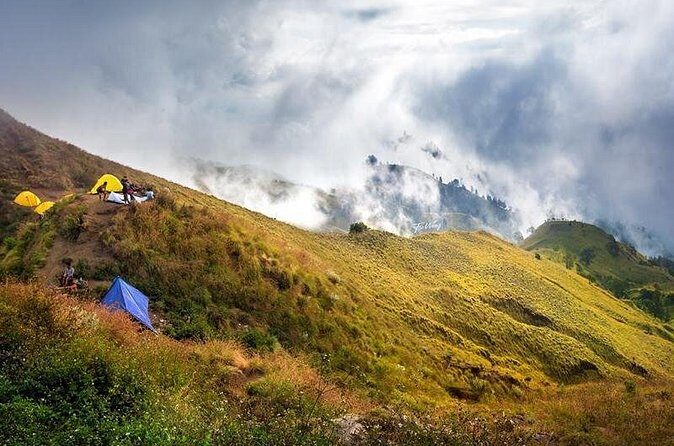 Rinjani Trekking 3D2N Summit - Full Trail - Who Should Consider This Tour?