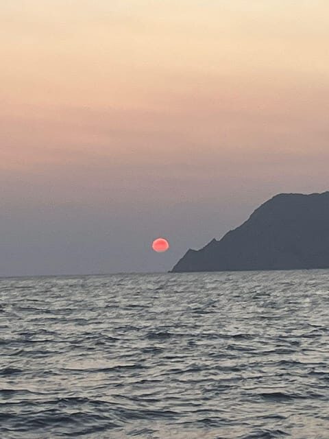 Riomaggiore: Cinque Terre Sunset Tour with Wine & Focaccia - FAQ