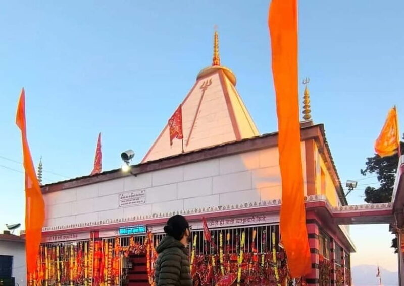 Rishikesh: Kunjapuri Temple Sunrise Trek with Breakfast - Ascending to Kunjapuri: A Mountain Adventure