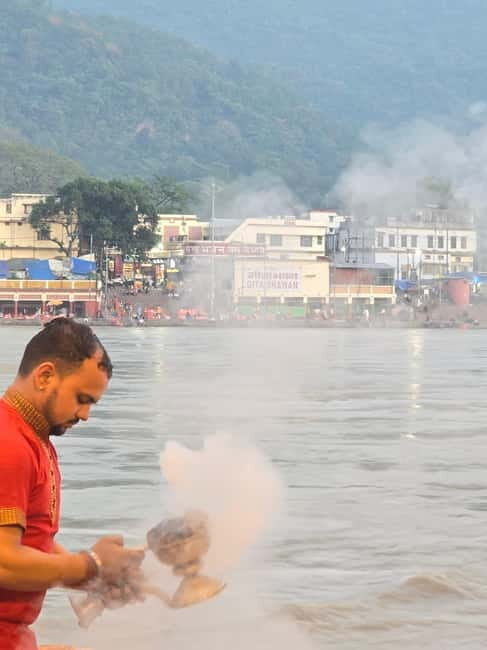 Rishikesh: Walking Tour with Lakshman Jhula & Ganga Aarti - Authentic & Value-Driven