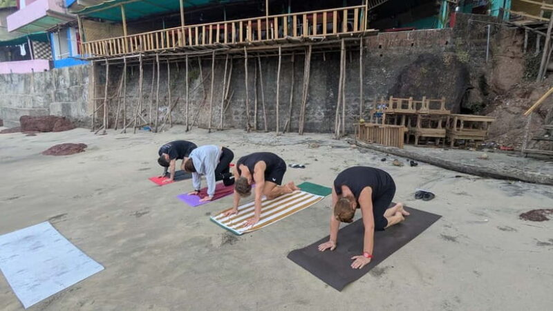 Rishikesh: Yoga by the Ganga Ghat - Key Points