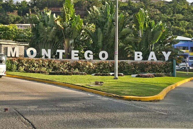 RIU Aquarelle EXCLUSIVE Private Airport Transfer services - What You Can Expect from the RIU Aquarelle Private Transfer