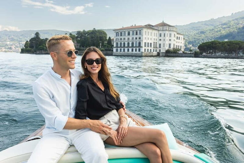 Riva boat One Hour tour Borromean Islands - Key Points