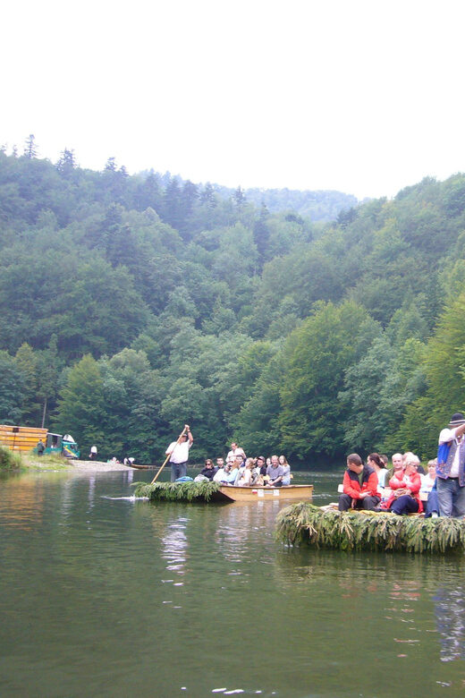 River Dunajec Cruise on Wooden Rafts with Guide - Key Points