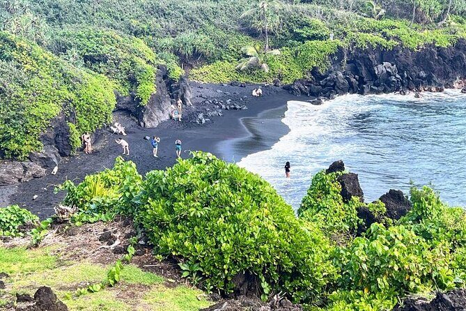 Road To Hana Black Sand Beach Waterfalls & Turtles Tour - Introduction: Is This Maui Hana Tour Right for You?