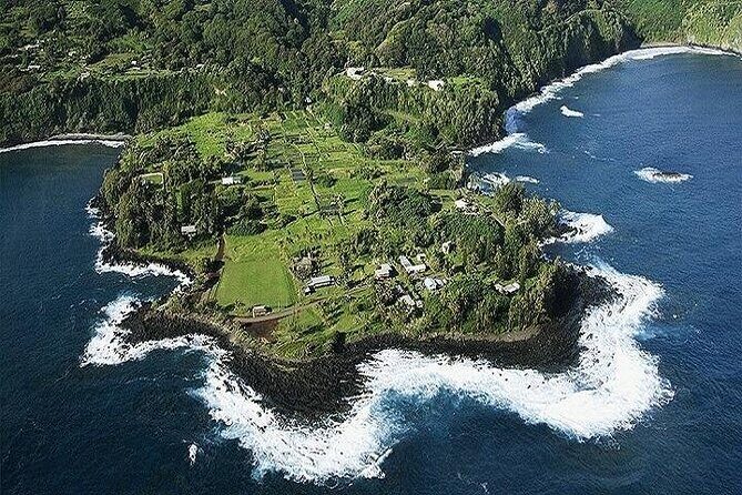Road to Hana Deluxe Rainforest & Waterfall Experience from Oahu - An In-Depth Look at the Tour Experience