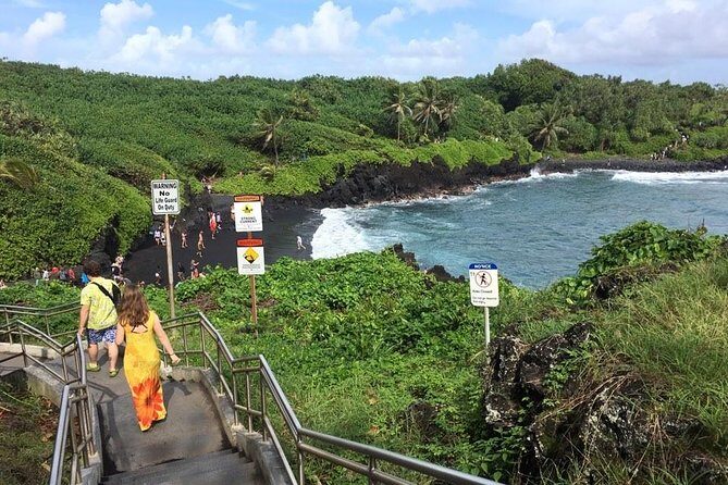 Road to Hana: Full-Day Scenic Drive with Blacksand & Waterfalls - A Closer Look at the Itinerary