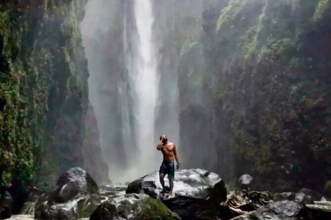 Road to Hana Maui Tours - Waterfalls, Black Sand Beaches, and Volcanic Caves