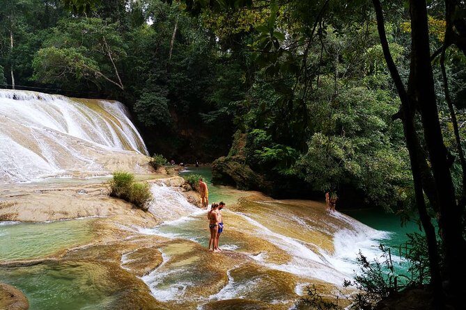 Roberto Barrios Waterfalls - Discovering the Roberto Barrios Waterfalls: A Refreshing Adventure Near Palenque