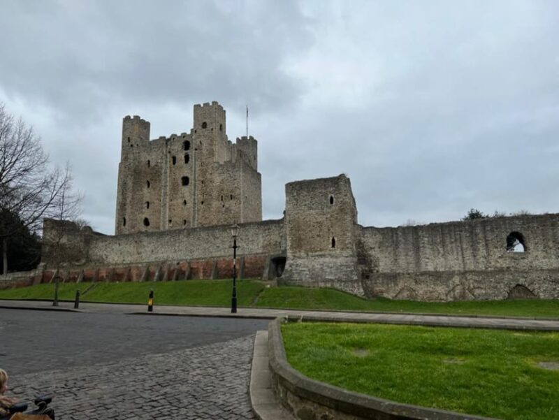 Rochester: Private 2hr Walking Tour with a Blue Badge Guide - Key Points