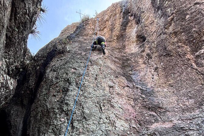 Rock climbing in Oaxaca with local climbers - Who Will Love This Tour?