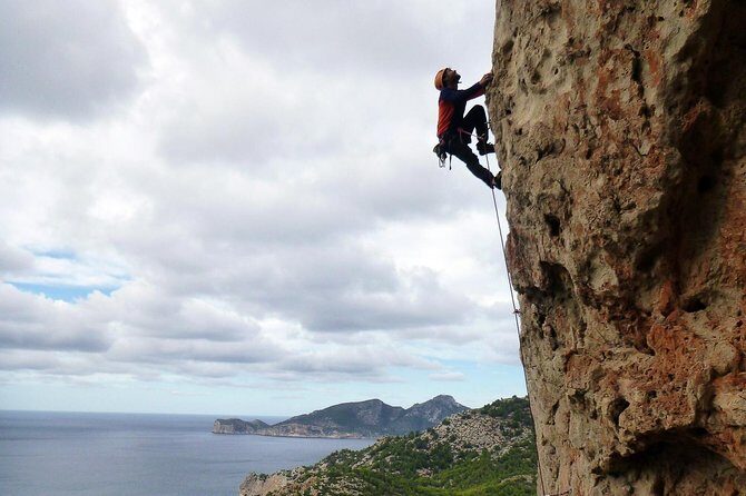 Rock climbing on Mallorca - Exploring Mallorca’s Cliffs: An Authentic Climbing Adventure