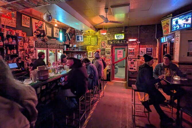 Rock'n'roll venues pub crawl including 2 free drinks and history - Exploring Melbournes Rock’n’Roll Scene: A Guide to the Pub Crawl Experience