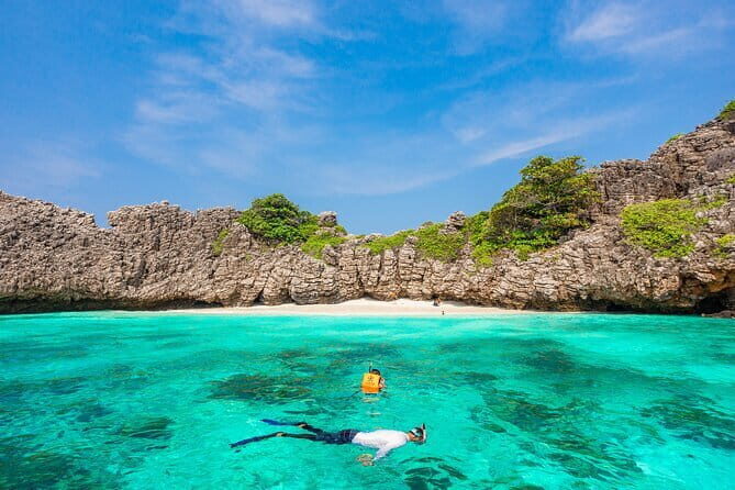 Rok Island Haa Island by Speedboat - An In-Depth Look at the Tour