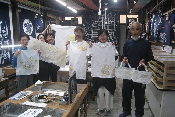 Roketsu dyeing experience: M course Roketsu Dyeing Experience - Why the Roketsu Dyeing Experience Stands Out