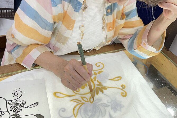 Roketsu dyeing experience: M course Roketsu Dyeing Experience - Who Will Enjoy This?