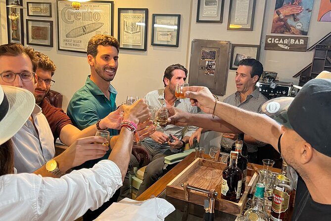 Roll Your Own Cigar in Miami - What to Expect on Your Cigar Experience in Miami