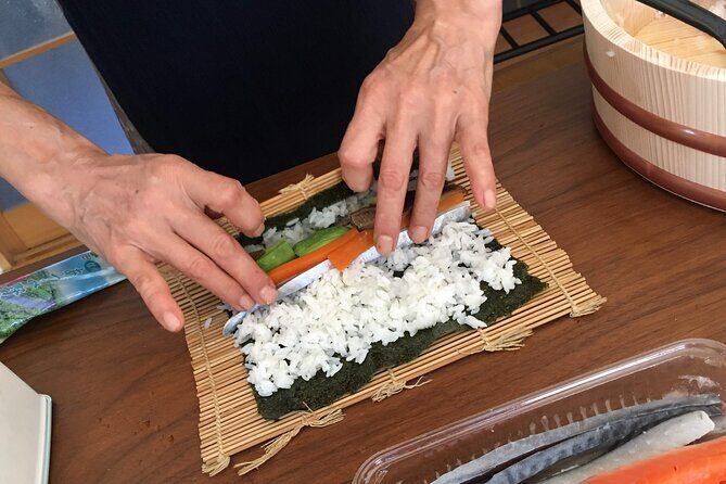 Rolled Sushi Making 30 minutes from Shibuya/Vegetarian Available - Introduction
