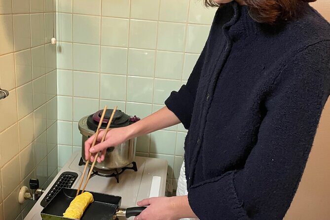 Rolled Sushi Making 30 minutes from Shibuya/Vegetarian Available - Key Points