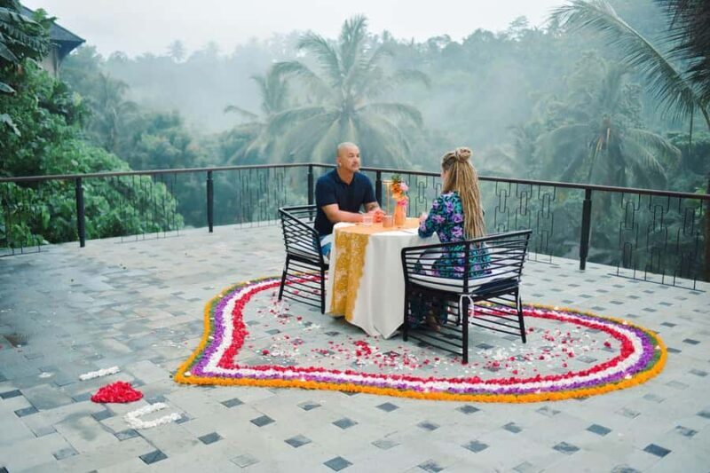 Romantic Candle Light Dinner by The Chapel at Amora Ubud - Key Points