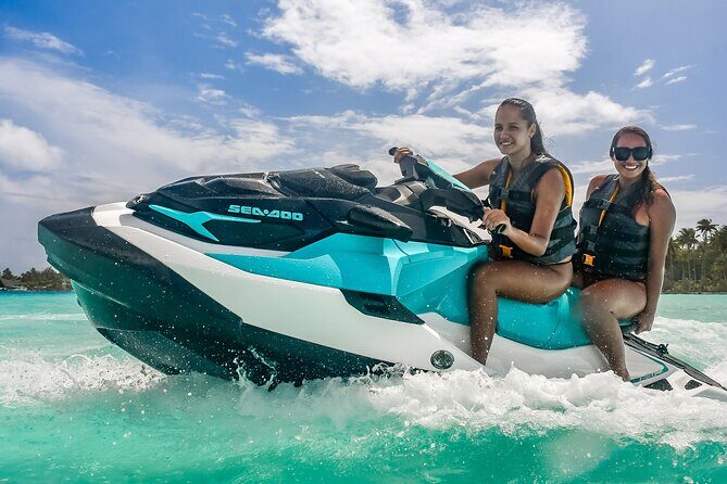 Romantic dive in the lagoon of Bora Bora - The Sum Up