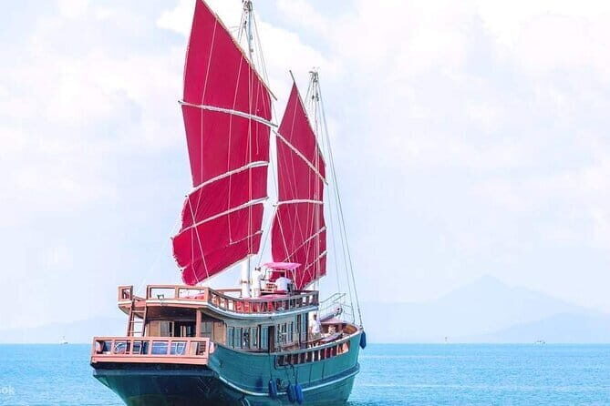 Romantic Evening on Koh Samuis Sunset Dinner Cruise - Key Points