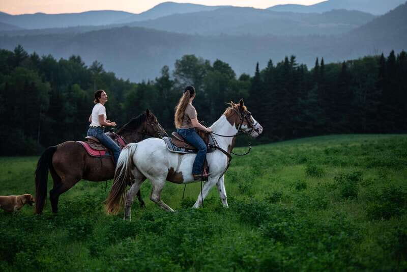 Romantic horseback riding at sunset : La Crépuscule - Introduction: An Authentic Quebec Experience You’ll Treasure