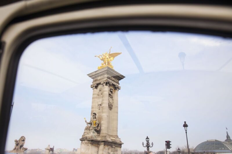 Romantic Paris Vintage Citroën 2CV Tour - An Authentic Parisian Adventure in a Vintage 2CV