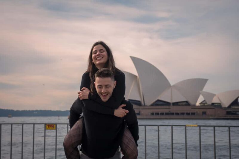 Romantic photoshoot for couples in Sydney - Key Points