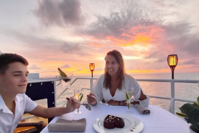 Romantic sunset diner - Who Should Consider This Experience?
