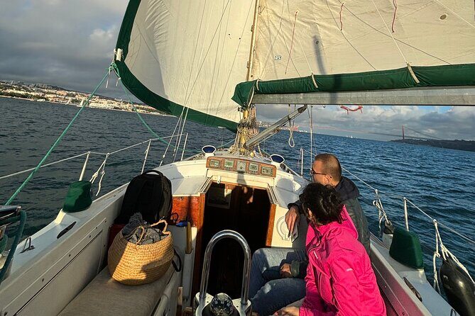 Romantic Sunset Sailing Experience in Lisbon - Exploring Lisbon from the Water: What You Can Expect