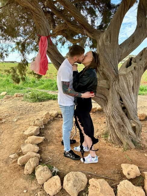 Romantic tour for lovers, couples or friends - The Sum Up