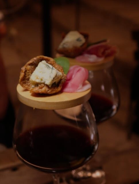 Romantic Wine Tasting Experience at Koccio Valletta - Who Should Book This Experience?