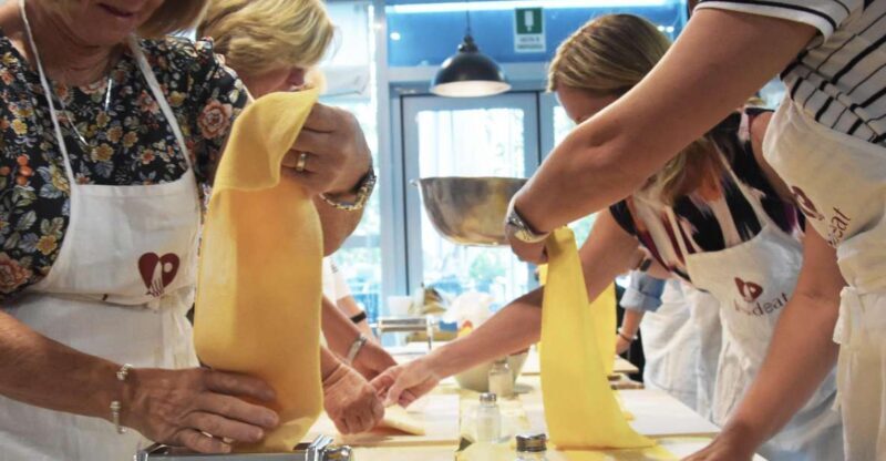 Rome: 1 Hour Pasta Making Class - Key Points