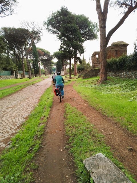 Rome: Appian Way & Catacomb Sunset E-bike Tour with Aperitif - What Travelers Are Saying