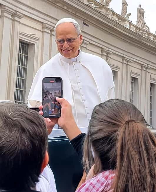 Rome: Audience Pope Leo XIV with guided tour - Introducing the Experience