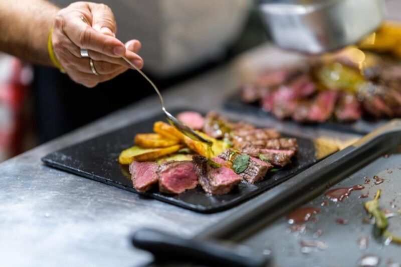 Rome: Authentic Roman Restaurant Dining Experience & Wine - The Experience and Atmosphere