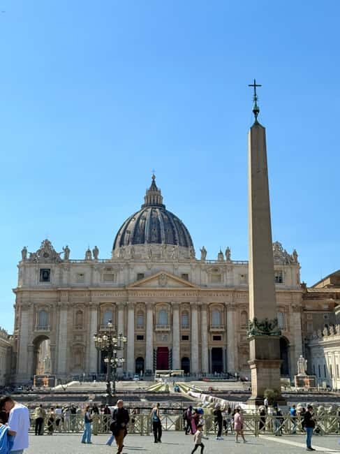Rome: Basilica Tour with Dome View & Underground Access - Guides and Visitors’ Experience