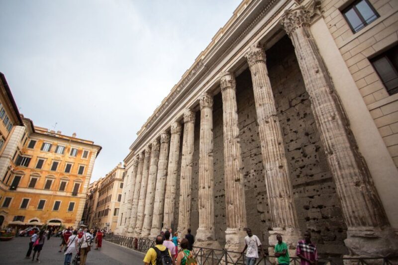 Rome by Night: 3-Hour Guided Walking Tour - The Itinerary: A Walk Through Iconic Landmarks
