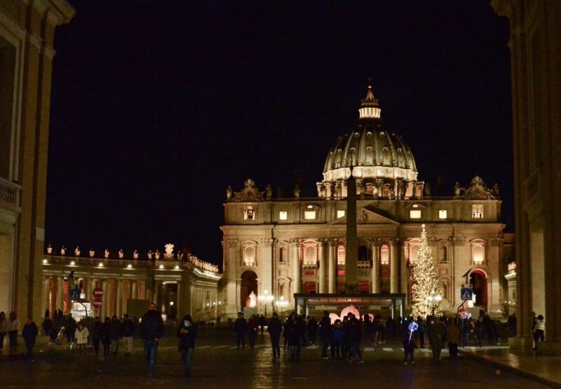 Rome: Christmas Lights Walking Tour - Key Points