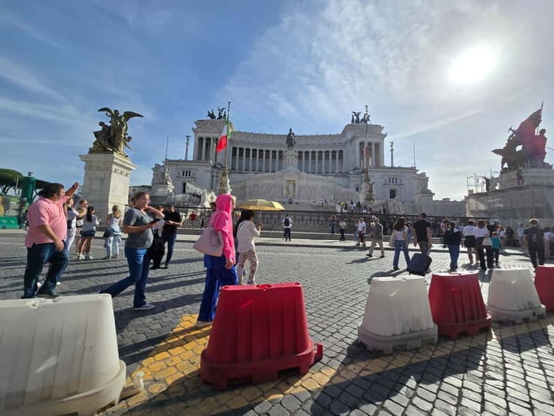 Rome: City Center Private Tour With Tuk-Tuk - Key Points