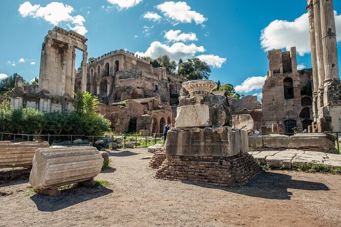 Rome: Colosseum Arena, Roman Forum and Palatine Hill Guided Tour - Guides and Commentary
