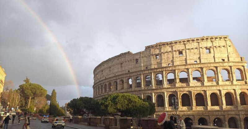 Rome: Colosseum, Palatine Hill, & Roman Forum Walking Tour - Key Points