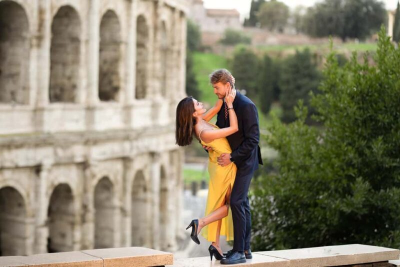 Rome: Colosseum Photoshoot  Private Session - Key Points