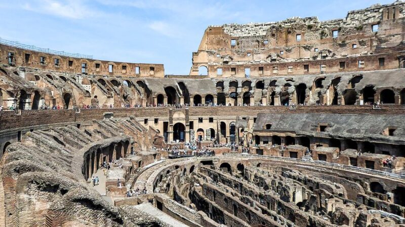 Rome: Colosseum, Roman Forum & Palatine Guided Tour - The Colosseum