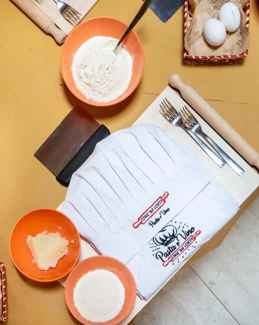 Rome: Cooking class with wine pairing at Come Na Vorta - Key Points