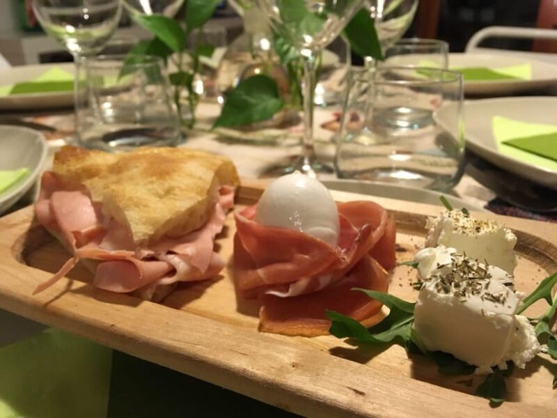 Rome: Dinner at a local's home - Key Points