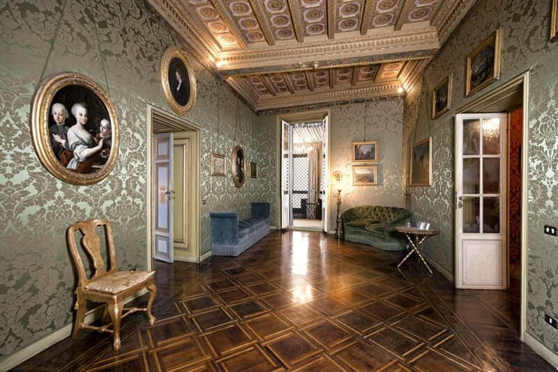 Rome: Exclusive Private Tour of Palazzo Ruspoli and Prosecco - The Experience in Detail